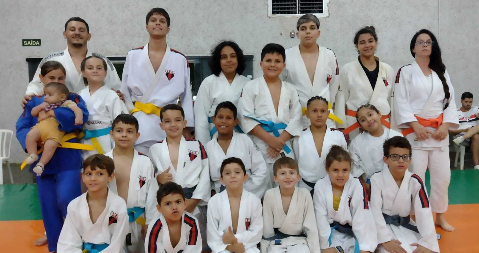 JUDÔ QUE FORMA, UNE E FORTALECE - Sociedade Esportiva Sanjoanense